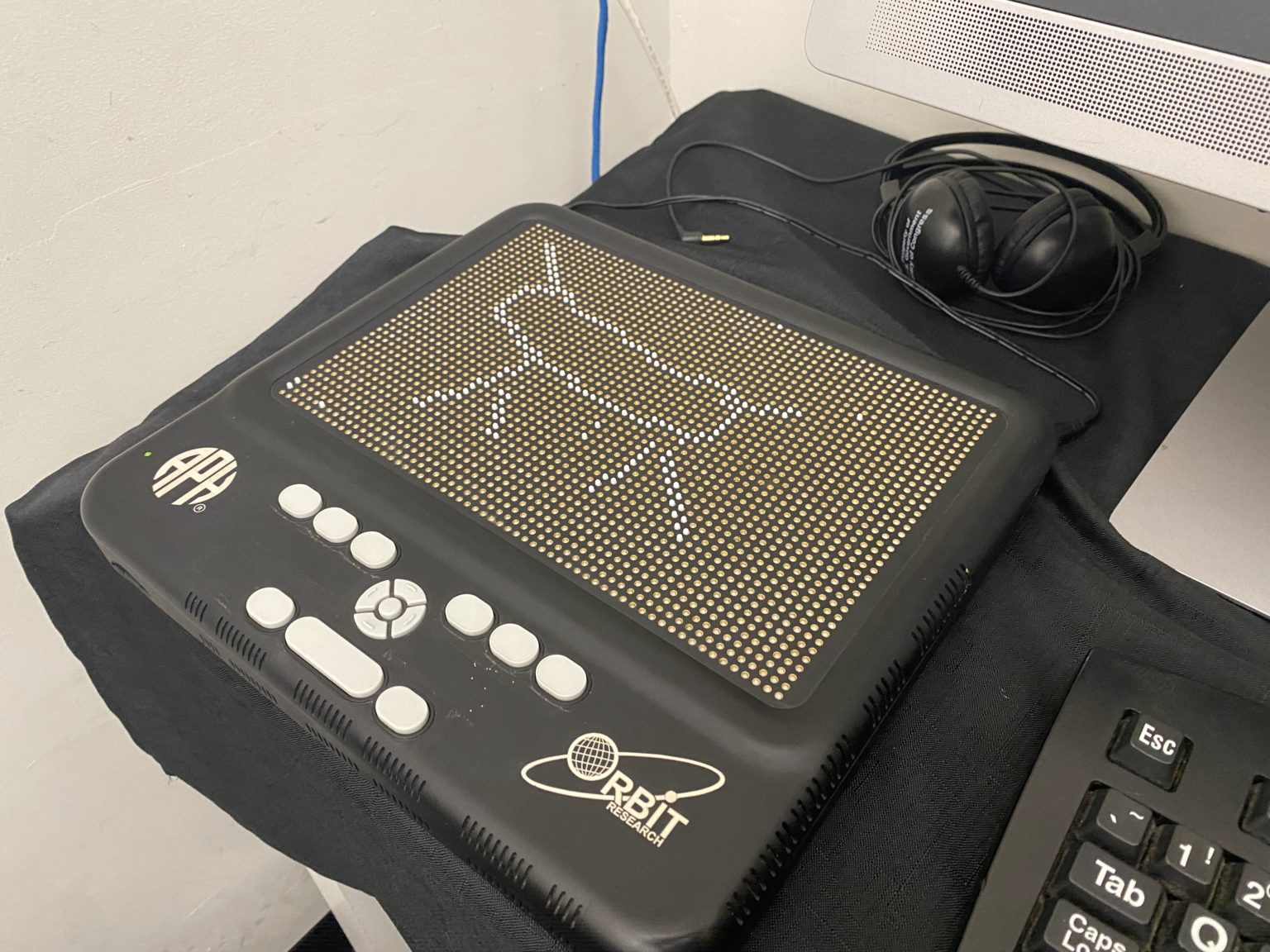 How It's Possible to Create an Accessible Tactile Drawing - Equal Entry